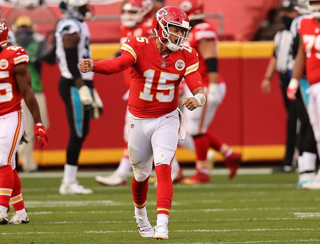 “Ferrari Right”: How Patrick Mahomes Having Fun In Practice Wiggles ...