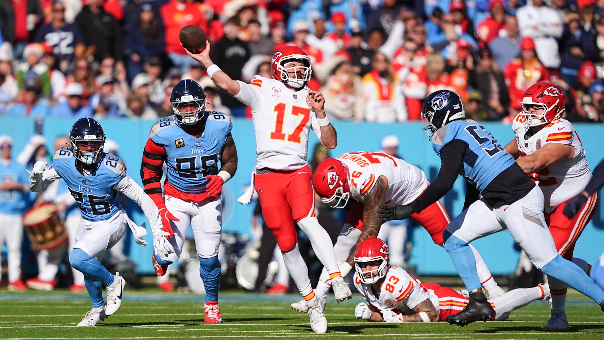 Chiefs QB Gardner Minshew Suffers Suspected Torn ACL in 26-9 Loss to ...